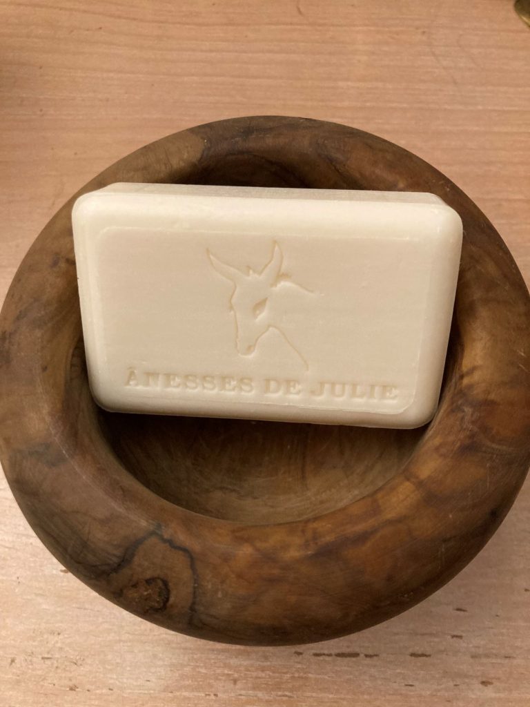 “Le Nature” Savon au Lait d’ânesse Bio parfum léger de Grasse (100 grs ...